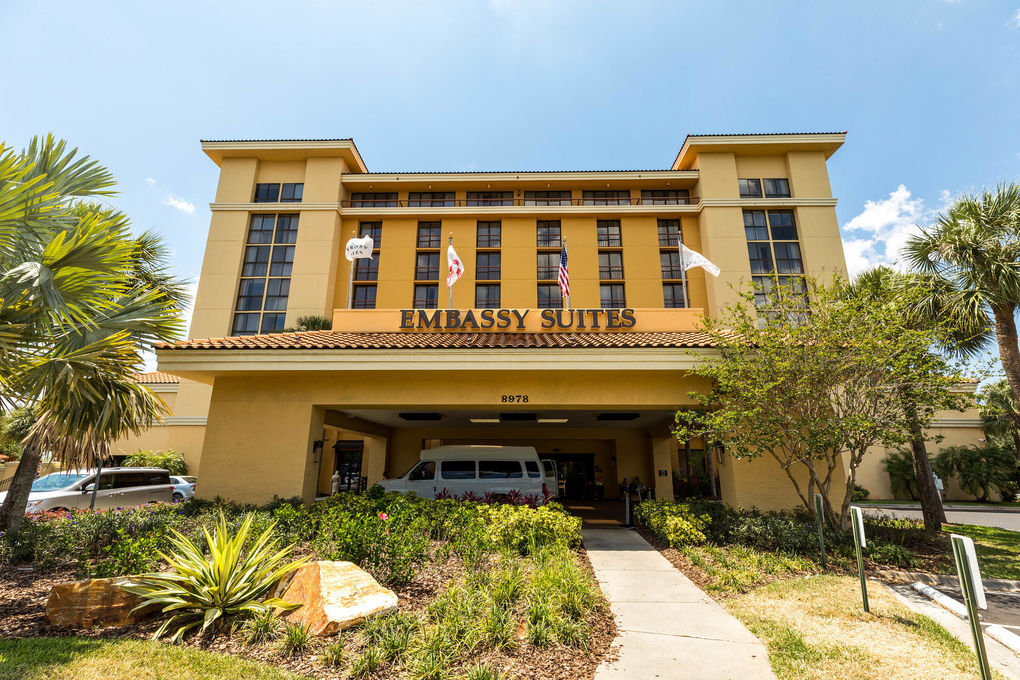 Embassy Suites by Hilton Orlando International Drive Convention Center ...